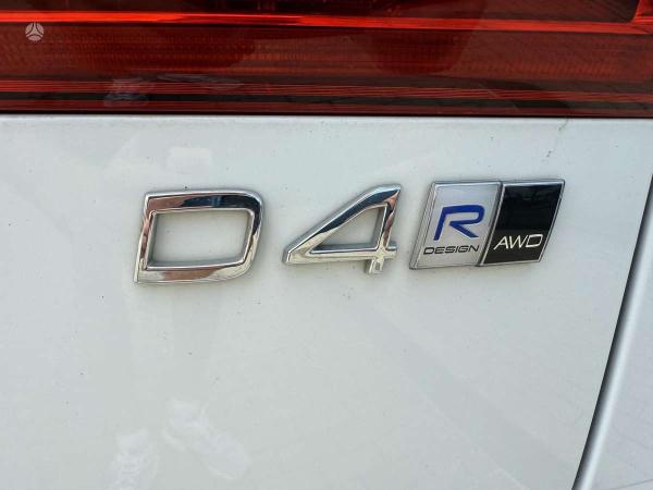 Balts Volvo XC60 2018 Utena, ar dzinēja tilpumu 1.98 L un nobraukumu 326 tūkst. km par 17300 €, foto 9 vietnē AUTOMOTO.COM.LV