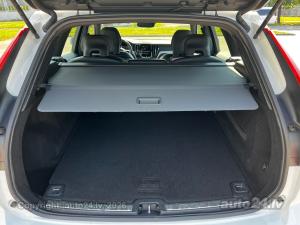 Balts Volvo XC60 2018 Tallina, ar dzinēja tilpumu 2.00 L un nobraukumu 206 tūkst. km par 19900 €, foto 14 vietnē AUTOMOTO.COM.LV