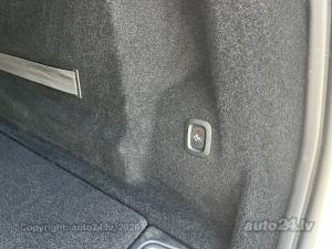Balts Volvo XC60 2018 Tallina, ar dzinēja tilpumu 2.00 L un nobraukumu 206 tūkst. km par 19900 €, foto 15 vietnē AUTOMOTO.COM.LV
