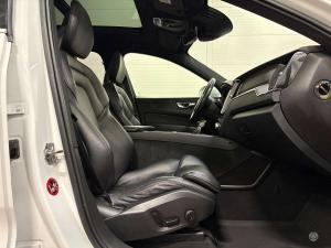 Balts Volvo XC60 2018 Viļņa, ar dzinēja tilpumu 1.97 L un nobraukumu 182 tūkst. km par 23990 €, foto 17 vietnē AUTOMOTO.COM.LV