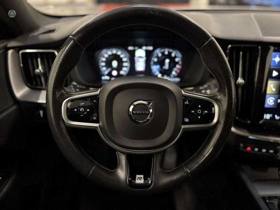 Balts Volvo XC60 2018 Viļņa, ar dzinēja tilpumu 1.97 L un nobraukumu 182 tūkst. km par 23990 €, foto 22 vietnē AUTOMOTO.COM.LV