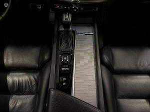 Balts Volvo XC60 2018 Viļņa, ar dzinēja tilpumu 1.97 L un nobraukumu 182 tūkst. km par 23990 €, foto 26 vietnē AUTOMOTO.COM.LV