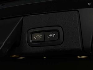 Balts Volvo XC60 2018 Kauņa, ar dzinēja tilpumu 2.00 L un nobraukumu 216 tūkst. km par 22990 €, foto 25 vietnē AUTOMOTO.COM.LV