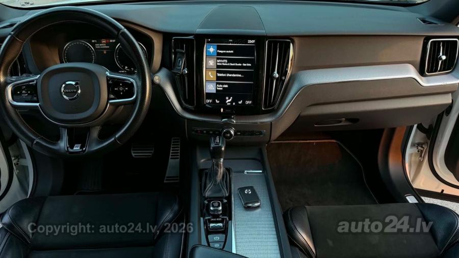 Balts Volvo XC60 2018 Pērnava, ar dzinēja tilpumu 2.00 L un nobraukumu 200 tūkst. km par 24900 €, foto 5 vietnē AUTOMOTO.COM.LV