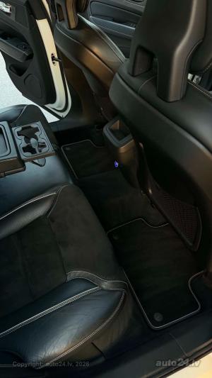 Balts Volvo XC60 2018 Pērnava, ar dzinēja tilpumu 2.00 L un nobraukumu 200 tūkst. km par 24900 €, foto 8 vietnē AUTOMOTO.COM.LV