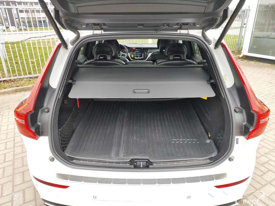 Balts Volvo XC60 2018 Klaipėda, ar dzinēja tilpumu 1.97 L un nobraukumu 153 tūkst. km par 21500 €, foto 16 vietnē AUTOMOTO.COM.LV