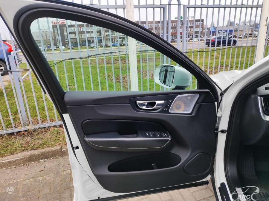 Balts Volvo XC60 2018 Klaipėda, ar dzinēja tilpumu 1.97 L un nobraukumu 153 tūkst. km par 21500 €, foto 21 vietnē AUTOMOTO.COM.LV