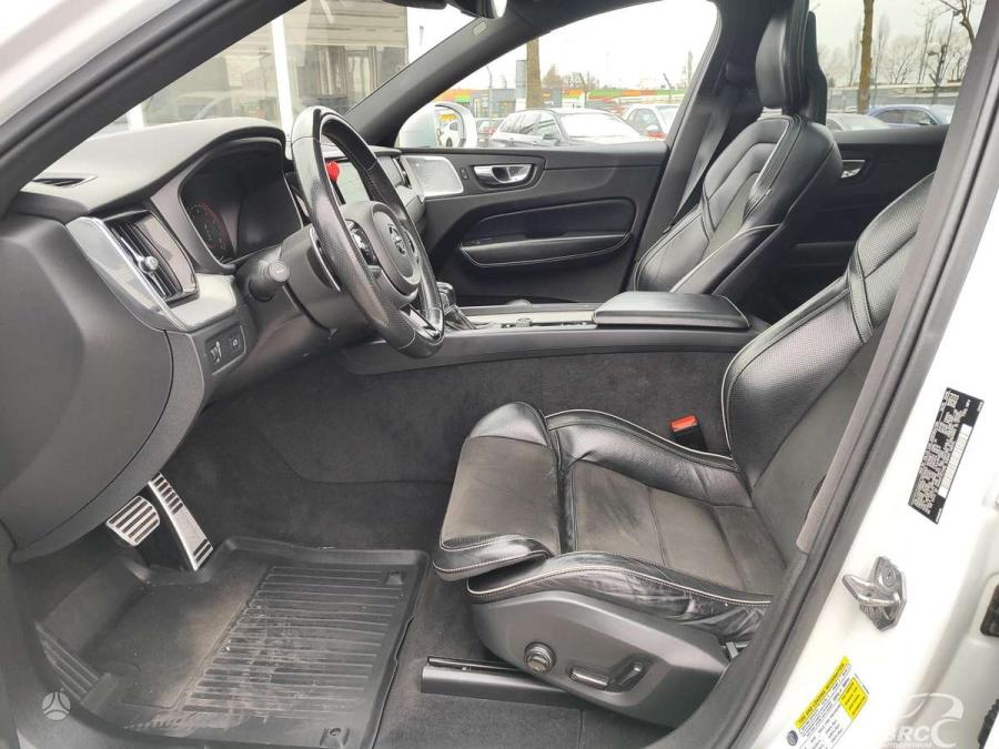 Balts Volvo XC60 2018 Klaipėda, ar dzinēja tilpumu 1.97 L un nobraukumu 153 tūkst. km par 21500 €, foto 23 vietnē AUTOMOTO.COM.LV