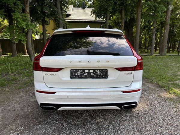 Balts Volvo XC60 2018 Kauņa, ar dzinēja tilpumu 1.97 L un nobraukumu 280 tūkst. km par 18900 €, foto 10 vietnē AUTOMOTO.COM.LV