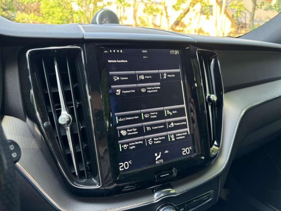 Balts Volvo XC60 2018 Kauņa, ar dzinēja tilpumu 1.97 L un nobraukumu 280 tūkst. km par 18900 €, foto 26 vietnē AUTOMOTO.COM.LV