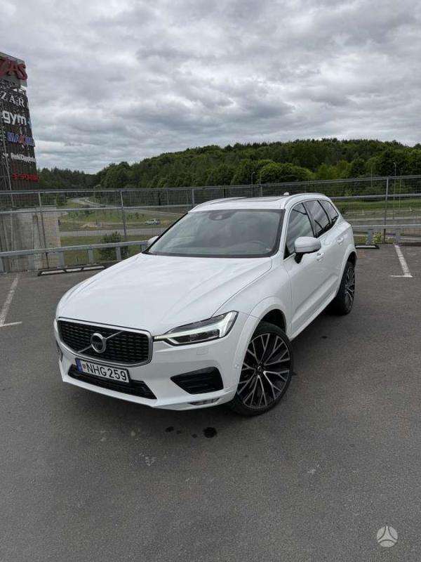 White Volvo XC60 2018 in Vilnius, with an engine capacity of 1.97 L and mileage of 181 thousand km for 25600 €, photo 1 on AUTOMOTO.COM.LV