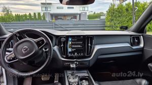 White Volvo XC60 2018 in Tallinn, with an engine capacity of 2.00 L and mileage of 130 thousand km for 26000 €, photo 10 on AUTOMOTO.COM.LV