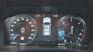 White Volvo XC60 2018 in Tallinn, with an engine capacity of 2.00 L and mileage of 130 thousand km for 26000 €, photo 12 on AUTOMOTO.COM.LV