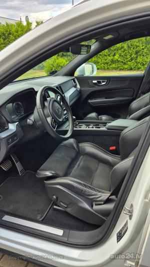 Balts Volvo XC60 2018 Tallina, ar dzinēja tilpumu 2.00 L un nobraukumu 130 tūkst. km par 26000 €, foto 13 vietnē AUTOMOTO.COM.LV