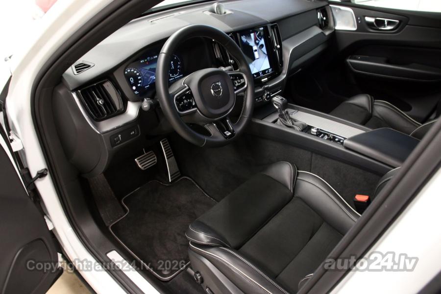 White Volvo XC60 2018 in Parnu, with an engine capacity of 2.00 L and mileage of 211 thousand km for 22990 €, photo 1 on AUTOMOTO.COM.LV