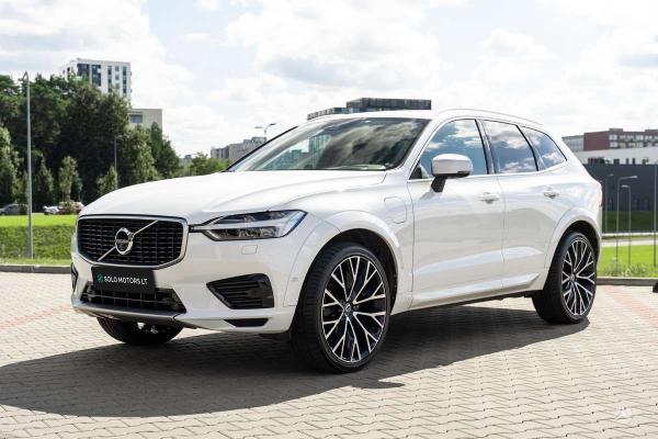 Balts Volvo XC60 2018 Viļņa, ar dzinēja tilpumu 1.97 L un nobraukumu 149 tūkst. km par 24950 €, foto 1 vietnē AUTOMOTO.COM.LV