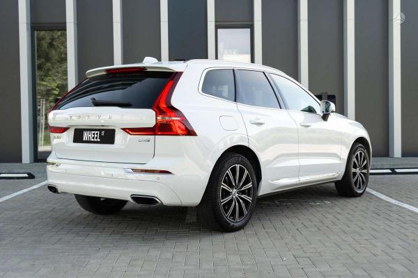 Volvo XC60 2018 in Vilnius on AUTOMOTO.COM.LV White Volvo XC60 2018 in Vilnius, with an engine capacity of 1.97 L and mileage of 253 thousand km for 17990 €, photo 6 on AUTOMOTO.COM.LV