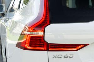 Balts Volvo XC60 2018 Viļņa, ar dzinēja tilpumu 1.97 L un nobraukumu 253 tūkst. km par 17990 €, foto 10 vietnē AUTOMOTO.COM.LV