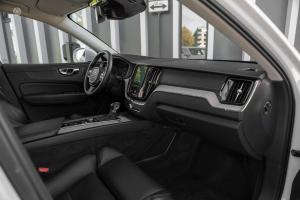 Balts Volvo XC60 2018 Viļņa, ar dzinēja tilpumu 1.97 L un nobraukumu 253 tūkst. km par 17990 €, foto 15 vietnē AUTOMOTO.COM.LV