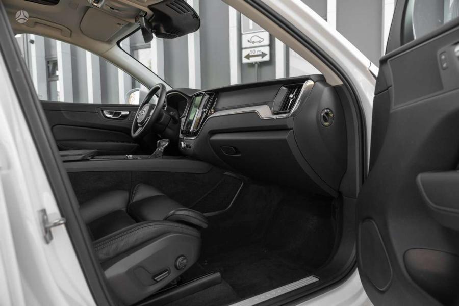 Balts Volvo XC60 2018 Viļņa, ar dzinēja tilpumu 1.97 L un nobraukumu 253 tūkst. km par 17990 €, foto 16 vietnē AUTOMOTO.COM.LV