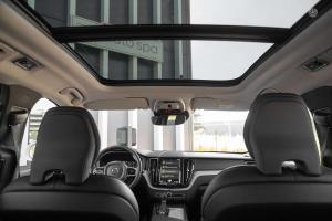 Balts Volvo XC60 2018 Viļņa, ar dzinēja tilpumu 1.97 L un nobraukumu 253 tūkst. km par 17990 €, foto 19 vietnē AUTOMOTO.COM.LV