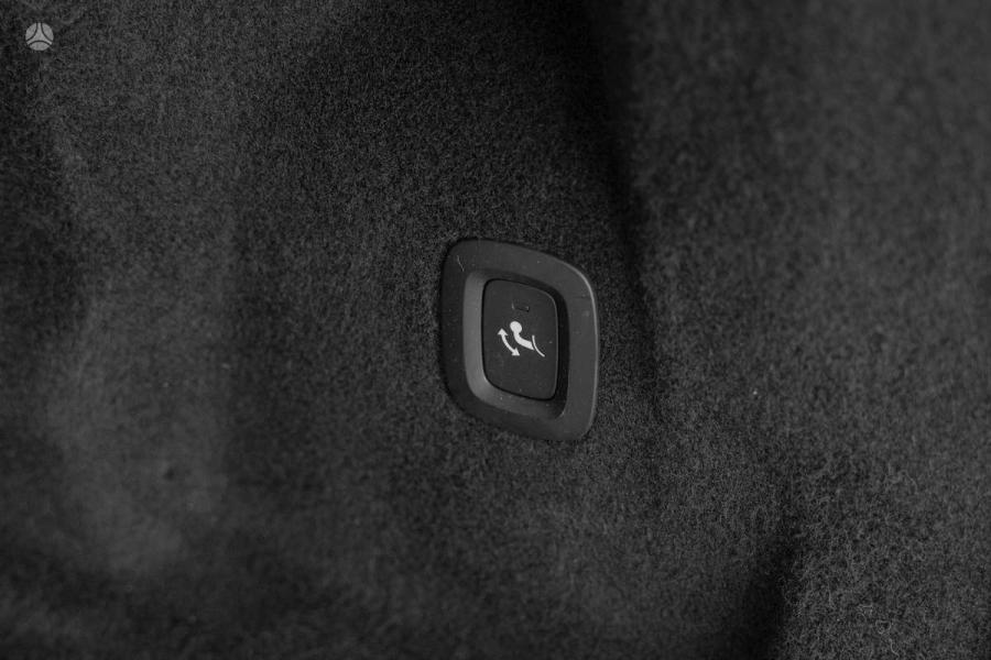 Balts Volvo XC60 2018 Viļņa, ar dzinēja tilpumu 1.97 L un nobraukumu 253 tūkst. km par 17990 €, foto 22 vietnē AUTOMOTO.COM.LV