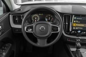 Balts Volvo XC60 2018 Viļņa, ar dzinēja tilpumu 1.97 L un nobraukumu 253 tūkst. km par 17990 €, foto 23 vietnē AUTOMOTO.COM.LV