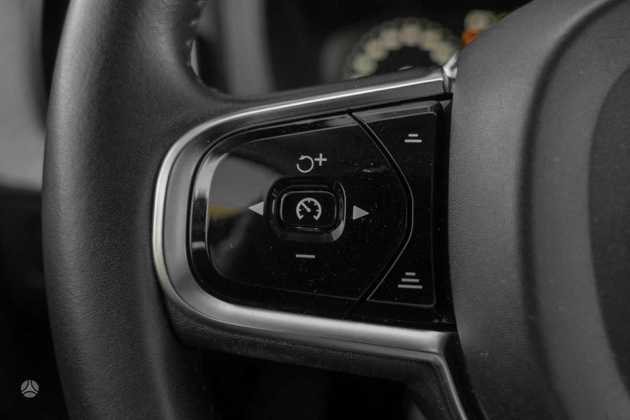 Balts Volvo XC60 2018 Viļņa, ar dzinēja tilpumu 1.97 L un nobraukumu 253 tūkst. km par 17990 €, foto 25 vietnē AUTOMOTO.COM.LV