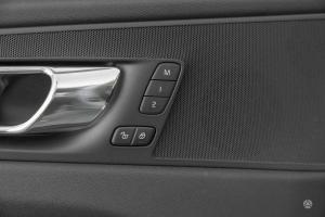 Balts Volvo XC60 2018 Viļņa, ar dzinēja tilpumu 1.97 L un nobraukumu 253 tūkst. km par 17990 €, foto 28 vietnē AUTOMOTO.COM.LV