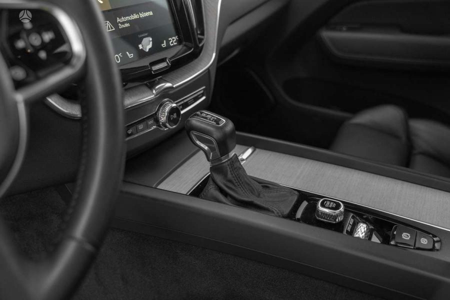 Balts Volvo XC60 2018 Viļņa, ar dzinēja tilpumu 1.97 L un nobraukumu 253 tūkst. km par 17990 €, foto 33 vietnē AUTOMOTO.COM.LV