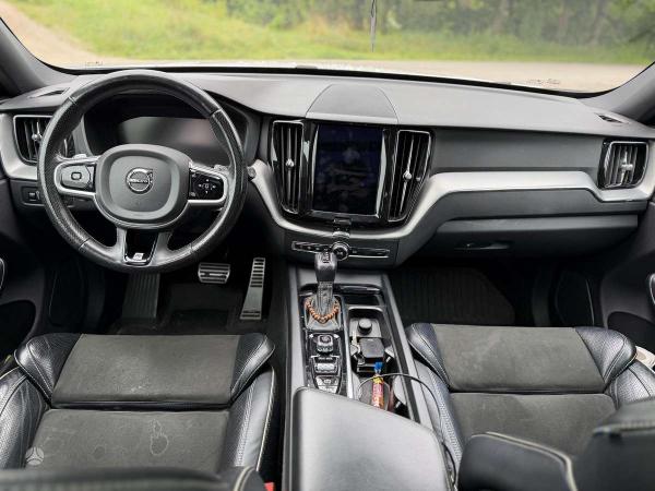 Белый Вольво ХС60 2018 в Вильнюс, объемом двигателя 1.97 л и пробегом 128 тыс. км за 25500 €, фото 11 на AUTOMOTO.COM.LV