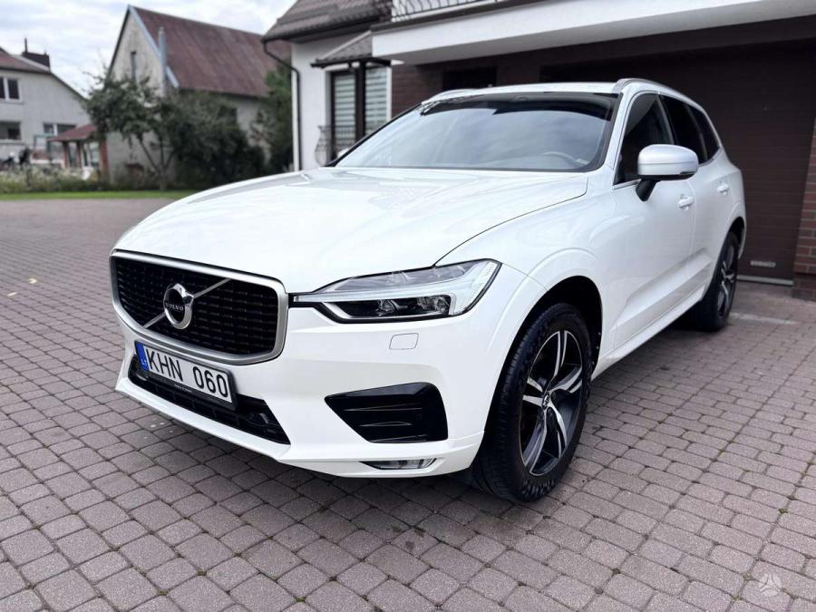 White Volvo XC60 2018 in Gargzdai, with an engine capacity of 1.97 L and mileage of 130 thousand km for 21999 €, photo 5 on AUTOMOTO.COM.LV