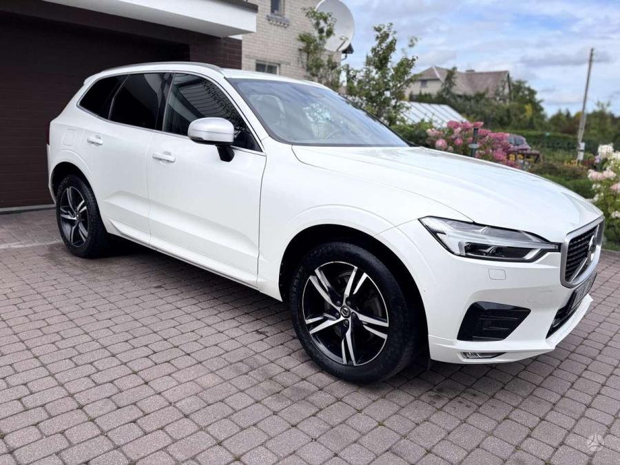 White Volvo XC60 2018 in Gargzdai, with an engine capacity of 1.97 L and mileage of 130 thousand km for 21999 €, photo 10 on AUTOMOTO.COM.LV