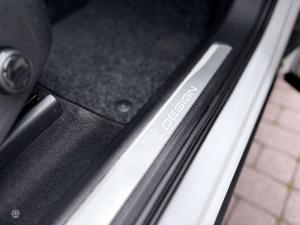 White Volvo XC60 2018 in Gargzdai, with an engine capacity of 1.97 L and mileage of 130 thousand km for 21999 €, photo 13 on AUTOMOTO.COM.LV