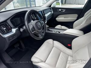 White Volvo XC60 2018 in Tallinn, with an engine capacity of 2.00 L and mileage of 247 thousand km for 21000 €, photo 9 on AUTOMOTO.COM.LV