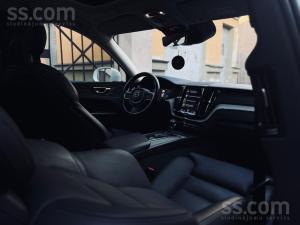 Balts Volvo XC60 2018 Cēsis, ar dzinēja tilpumu 2.00 L un nobraukumu 0 tūkst. km par 20990 €, foto 21 vietnē AUTOMOTO.COM.LV