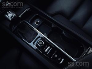 Balts Volvo XC60 2018 Cēsis, ar dzinēja tilpumu 2.00 L un nobraukumu 0 tūkst. km par 20990 €, foto 30 vietnē AUTOMOTO.COM.LV