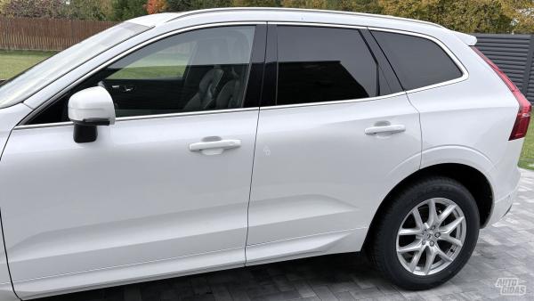 Volvo XC60 2018 Šauļi vietnē Balts Volvo XC60 2018 Šauļi, ar dzinēja tilpumu 2.00 L un nobraukumu 270 tūkst. km par 16900 €, foto 11 vietnē AUTOMOTO.COM.LV