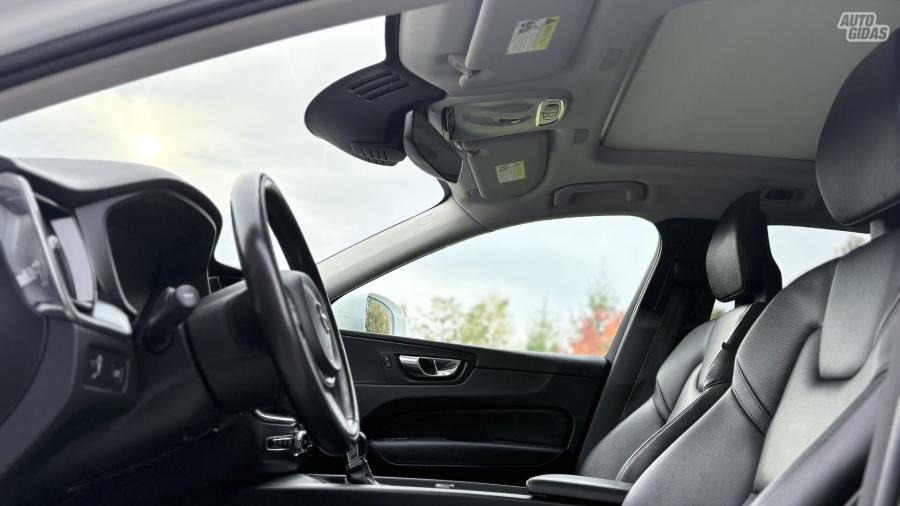 Balts Volvo XC60 2018 Šauļi, ar dzinēja tilpumu 2.00 L un nobraukumu 270 tūkst. km par 16900 €, foto 24 vietnē AUTOMOTO.COM.LV