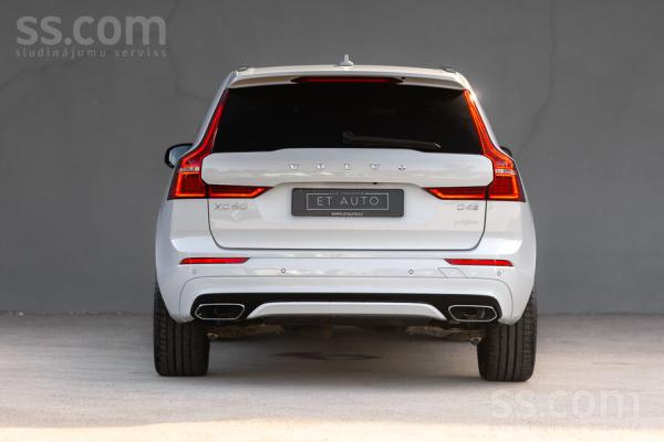 White Volvo XC60 2019 in Jelgava, with an engine capacity of 2.00 L and mileage of 217 thousand km for 25000 €, photo 5 on AUTOMOTO.COM.LV
