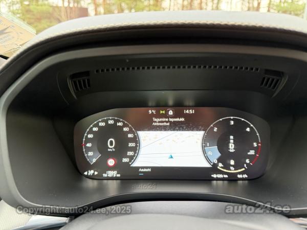 Белый Вольво ХС60 2019 в Таллин, объемом двигателя 2.00 л и пробегом 135 тыс. км за 37900 €, фото 11 на AUTOMOTO.COM.LV
