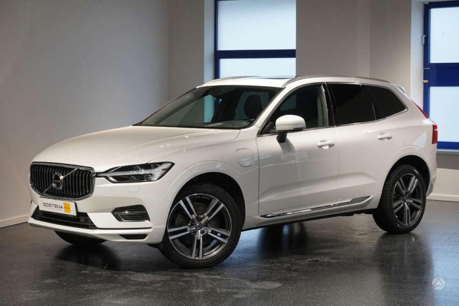 White Volvo XC60 2019 in Vilnius, with an engine capacity of 1.97 L and mileage of 114 thousand km for 35900 €, photo 1 on AUTOMOTO.COM.LV