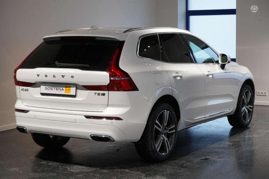 White Volvo XC60 2019 in Vilnius, with an engine capacity of 1.97 L and mileage of 114 thousand km for 35900 €, photo 3 on AUTOMOTO.COM.LV