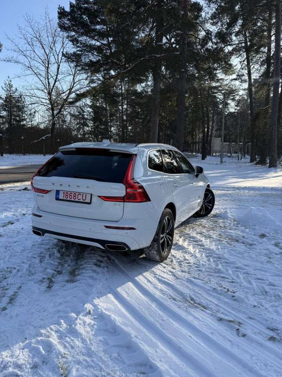 White Volvo XC60 2019 in Kaunas, with an engine capacity of 1.97 L and mileage of 165 thousand km for 22900 €, photo 6 on AUTOMOTO.COM.LV
