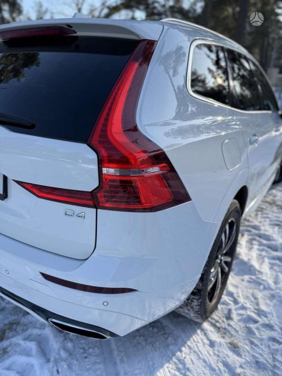 White Volvo XC60 2019 in Kaunas, with an engine capacity of 1.97 L and mileage of 165 thousand km for 22900 €, photo 8 on AUTOMOTO.COM.LV
