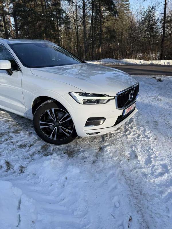 White Volvo XC60 2019 in Kaunas, with an engine capacity of 1.97 L and mileage of 165 thousand km for 22900 €, photo 10 on AUTOMOTO.COM.LV