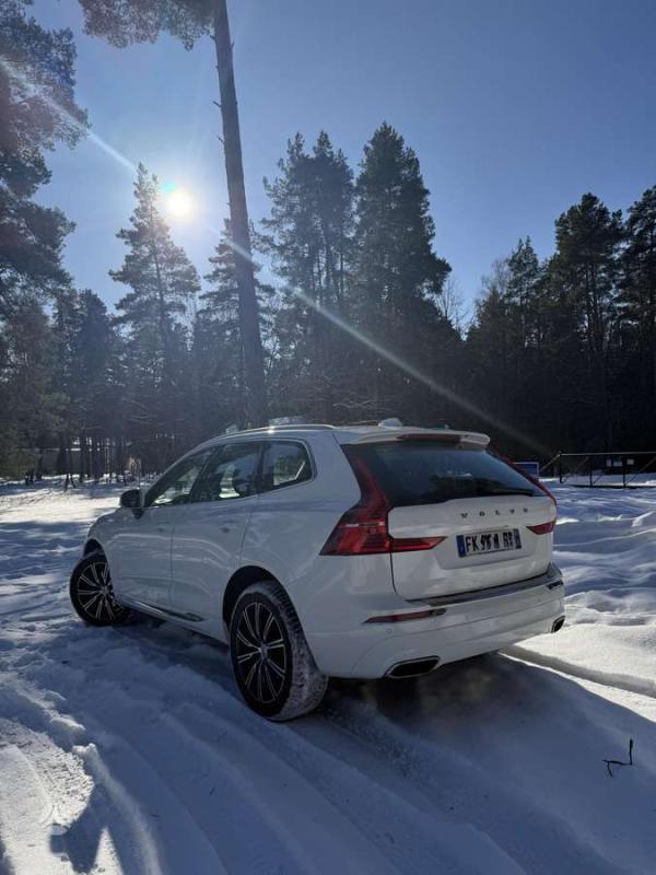 White Volvo XC60 2019 in Kaunas, with an engine capacity of 1.97 L and mileage of 194 thousand km for 24400 €, photo 4 on AUTOMOTO.COM.LV