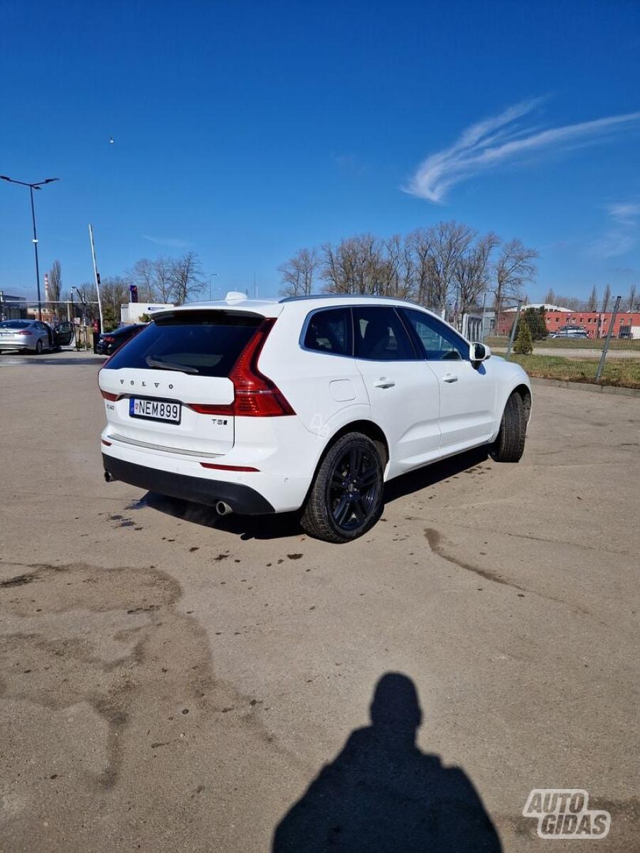 Balts Volvo XC60 2019 Klaipėda, ar dzinēja tilpumu 2.00 L un nobraukumu 120 tūkst. km par 26500 €, foto 4 vietnē AUTOMOTO.COM.LV