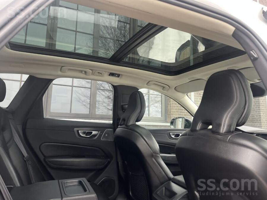 Balts Volvo XC60 2019 Rīga, ar dzinēja tilpumu 2.00 L un nobraukumu 102 tūkst. km par 28500 €, foto 17 vietnē AUTOMOTO.COM.LV