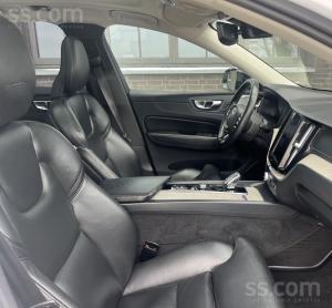 Balts Volvo XC60 2019 Rīga, ar dzinēja tilpumu 2.00 L un nobraukumu 102 tūkst. km par 28500 €, foto 19 vietnē AUTOMOTO.COM.LV